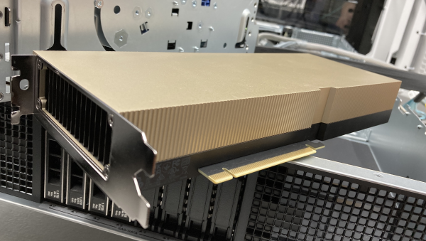 AI/ML向け汎用GPUサーバの中身をご紹介 | IIJ Engineers Blog